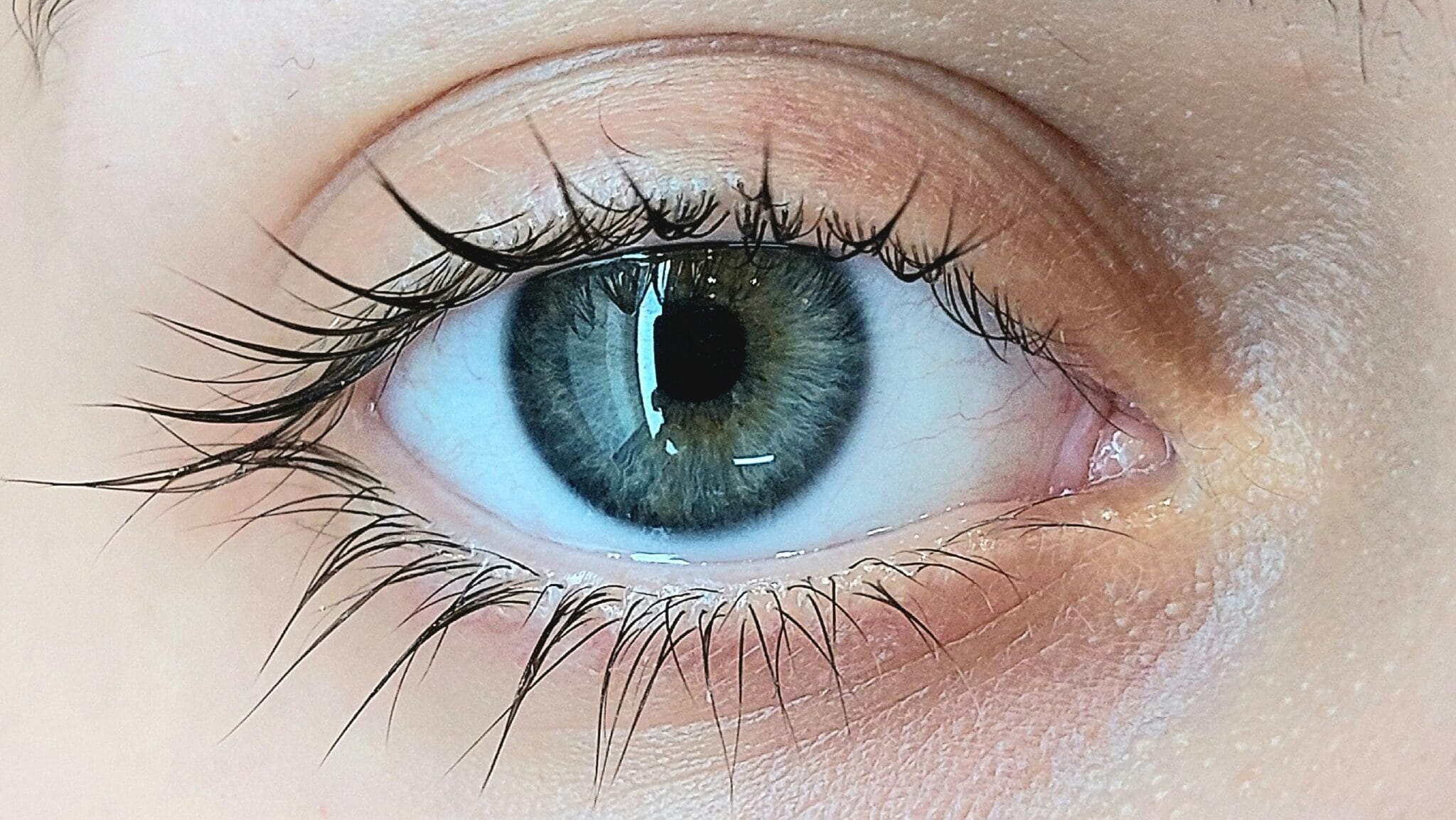 How to Have GLOWING Porcelain white Eyes That Stand Out Everywhere